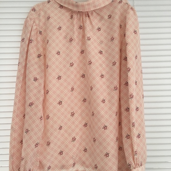 Russ | Tops | Vintage Russ High Neck Pink Floral Button Back Blouse ...